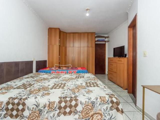 Espetacular casa para venda em Vila Califórnia com 4 quartos, sendo 2 suítes, 197m²