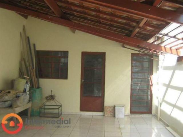 Excelente casa próximo ao centro de Boituva, sendo 2 dormitórios, sala, cozinha, banheiro e garagem