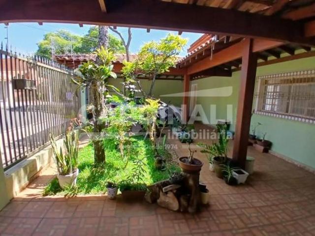 Excelente casa pra que procura conforto e comodidade