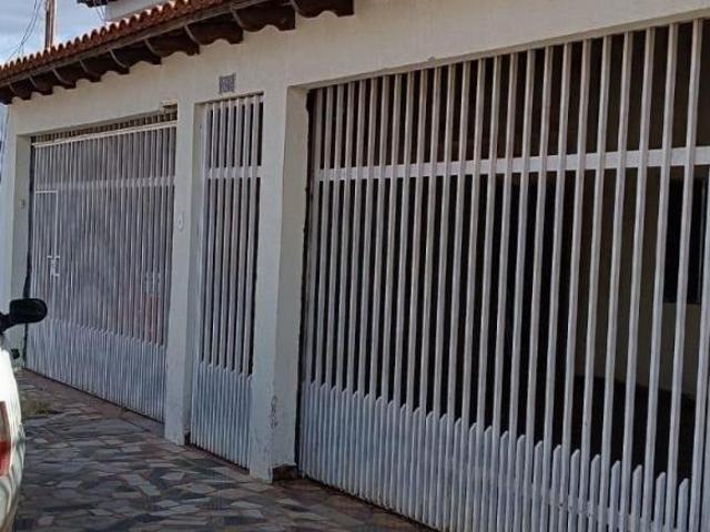 Excelente casa QNA 33