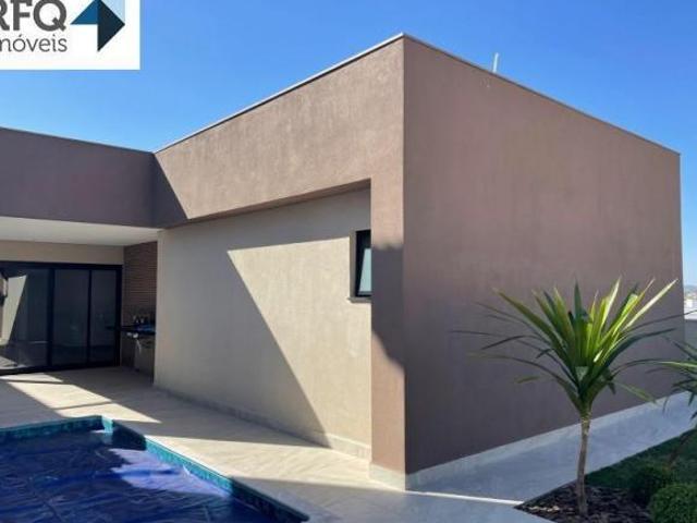 Excelente casa recém construída no melhor c condomínio de Itatiba!