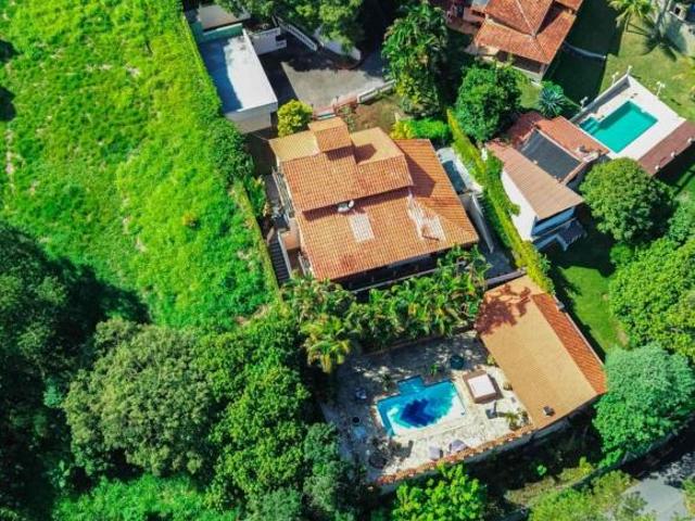 Excelente casa Refúgio dos Pinheiros