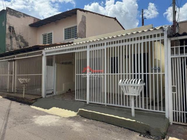 Excelente casa reformada 3 QUARTOS + KITNET FUNDOS – QNL 22 – Brasília/DF