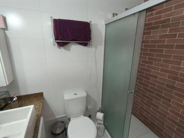 Excelente casa reformada com piscina, academia, biblioteca, pronta p/ morar!
