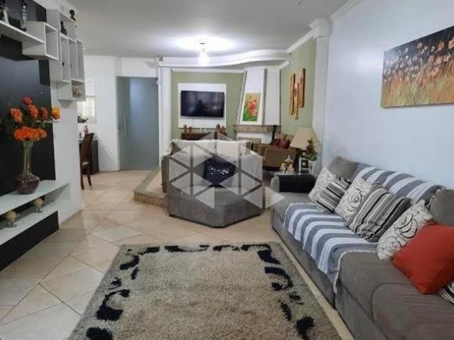 Excelente Casa, reformada, Zona Norte, com 3 d 1s 4 vagas