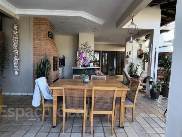 EXCELENTE CASA RESIDENCIAL TIVOLI BAURU SP