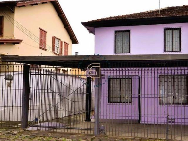 Excelente Casa Residencial ou Comercial na Av. Iguaçu com outra Casa nos Fundos