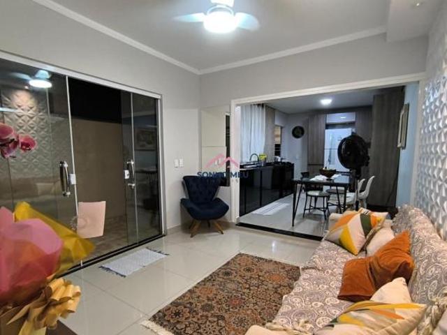 EXCELENTE CASA RESIDENCIAL, SALA CONJUGADA COM COZINHA, 2 DORMITORIOS, UM BANHEIRO SOCIAL, AREA DE L