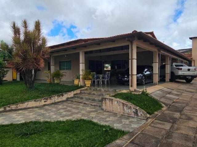 EXCELENTE CASA RUA 12 VAZADO PARA A ESTRUTURAL