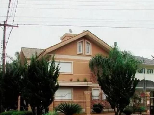 Excelente Casa Semimobiliada no Bairro NSRA da Saúde, com 268,18 m2