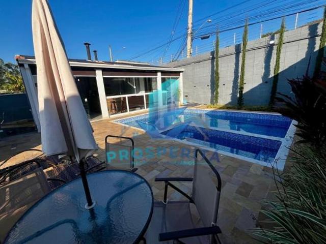 Excelente casa sobrado á venda Cond Samambaia 1