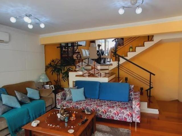 Excelente Casa Sobrado em condomínio com 3 dorm suíte com banheira de hidromassagem, 226,00 m2