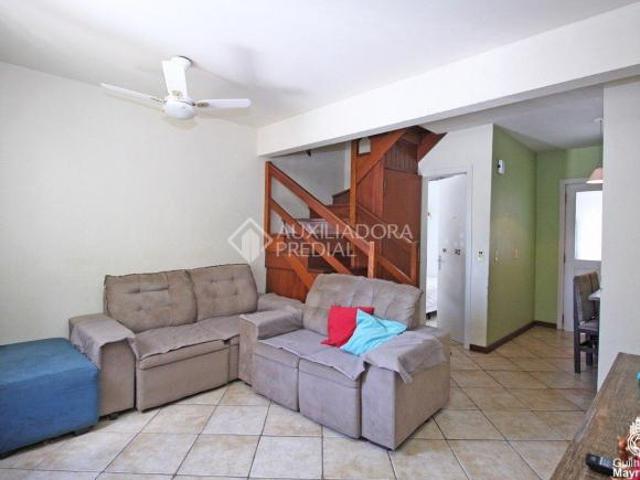 Excelente casa sobrado em condomínio com 3 dormitórios 1 vaga de de garagem no bairro Humaitá