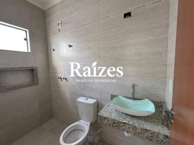 Excelente casa sobrado próximo ao Aeroporto com 2 suítes