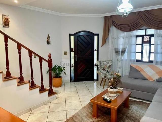 Excelente Casa Sobrado Vila Tesouro 3 Quartos 180m²