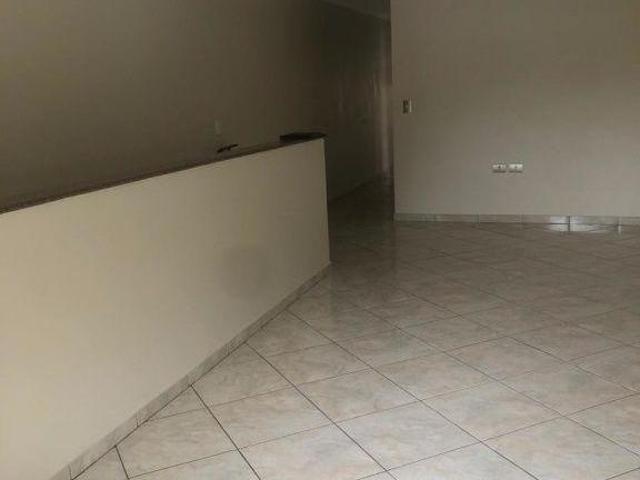 Excelente Casa Sobreposta para VENDA no Marapé