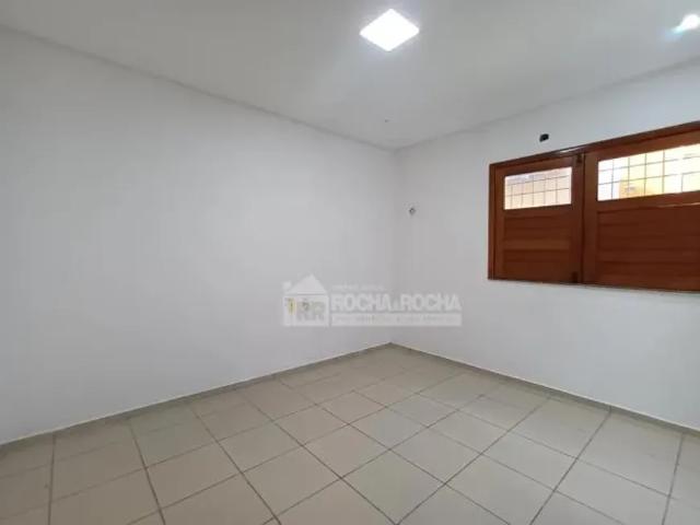 Excelente Casa/Condomínio a venda em TERESINA