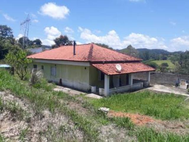 EXCELENTE CHÁCARA À VENDA EM GUARAREMA!