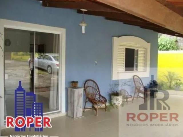 EXCELENTE CHÁCARA COM 2.500 M²/CASA SEDE/ ÁREA GOURMET/ PISCINA À VENDA EM SANTA ISABEL
