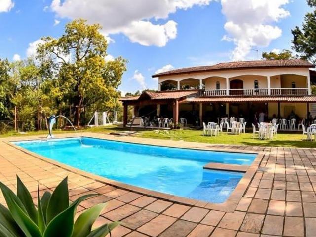 Excelente chácara com piscina / Bairro dos Freitas / 450 m² de área construída / 12.000 m² de área /