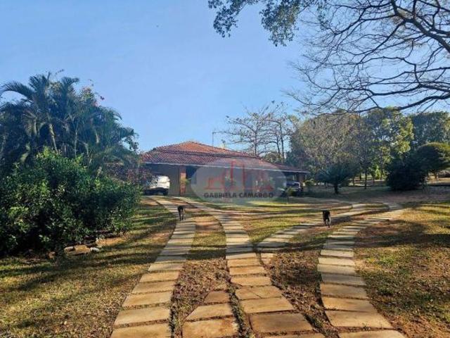 Excelente chácara com três casas Alpes das Águas São Pedro/SP