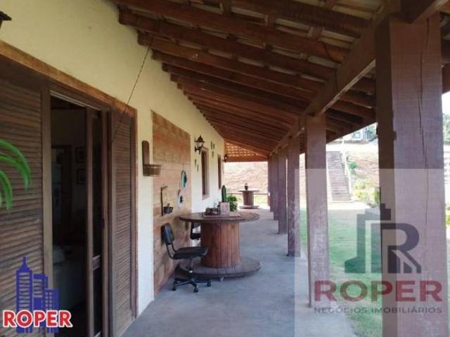 EXCELENTE CHÁCARA DE 6.950 M² COM CASA SEDE E IDEAL PARA CONSTRUÇÃO DE CAMPING, RESTAURANTE E CHALE