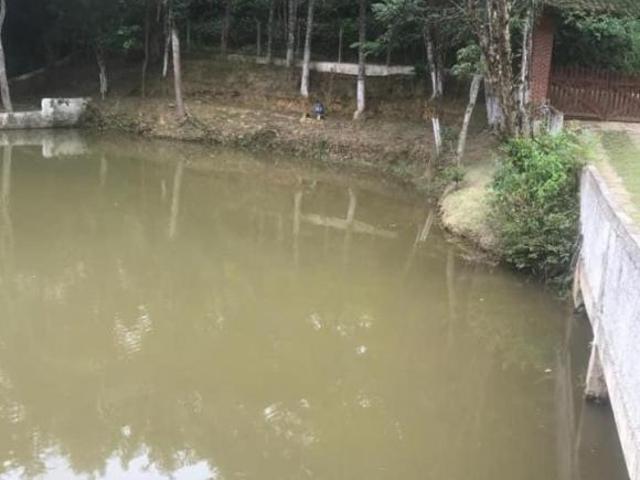 EXCELENTE CHÁCARA EM JUQUITIBA COM PISCINA E LAGO COD: 4495 F: 11 97302 9229