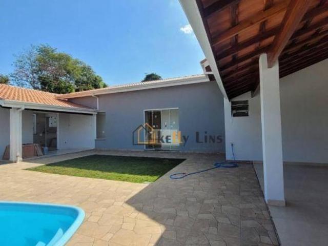 Excelente chácara em Pinhalzinho/SP. Com 03 dormitórios, sendo 01 com suíte, área gourmet com churr