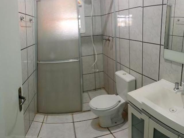Excelente Chácara escriturada aceita financiamento com 5 dormitórios à venda, 1200 m² por R$ 550.0