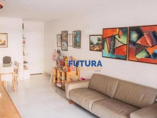 Excelente Amplo apartamento reformado, com 100m², 3 quartos, sendo 1 suítes, 1 vagas, SQN 316