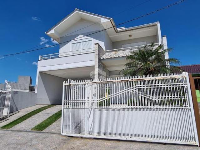 EXCELENTE ALVENARIA COM PISCINA NO BAIRRO CASTELO