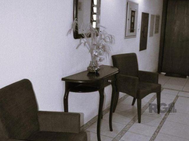 Excelente apto.2 dorm. com 1 suíte, churrasqueira e 1 vaga na Rua Olavo Bilac