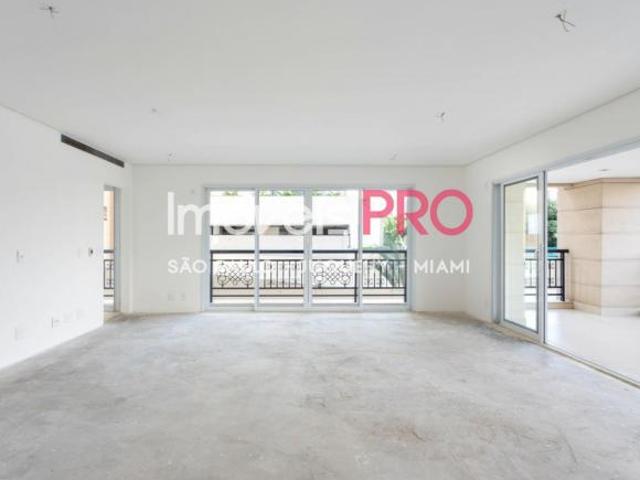 EXCELENTE apto à venda 273m² em Itaim Bibi
