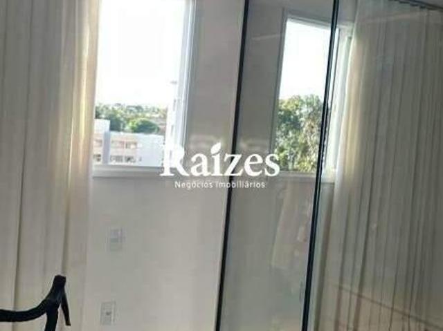 Excelente apto com 2/4 sendo 1 suíte próximo ao Praia Clube