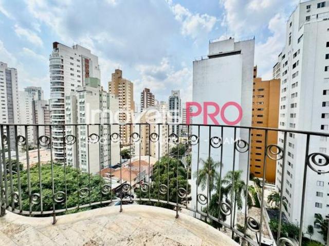 Excelente apto em Moema Pássaros Fora de Rota!