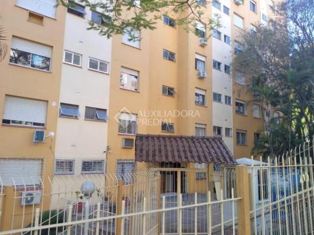 Excelente apto impecável de 2 dormitórios com garagem