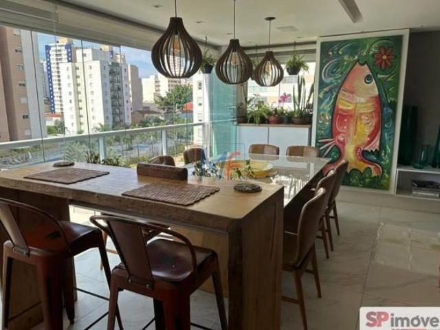 Excelente apto na Aclimação, com 111m² a.u 2 dormitórios 2 suítes, sala, cozinha, home office, v