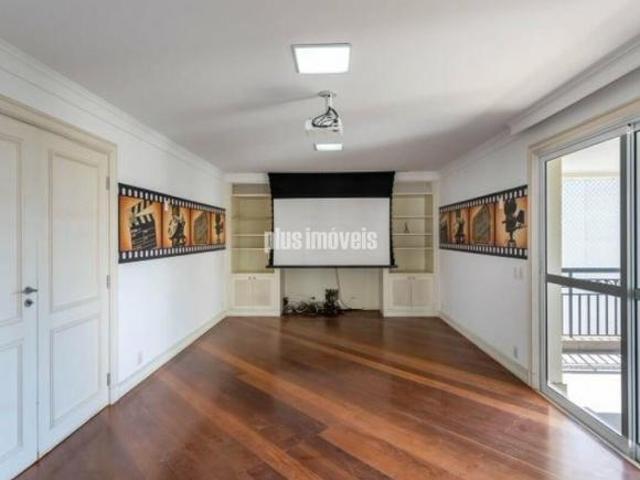 EXCELENTE APTO PRÓXIMO A GRADED SCHOOL ESCOLA AMERICANA 402,0M² 4 SUÍTES, 5 GAR
