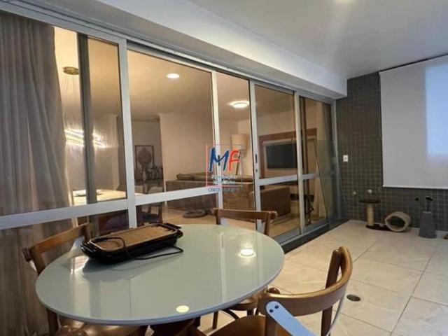 Excelente Apartamento 3 dormitórios, 1 suíte, 173,87 a.u., 1 quarto de serviço, 1 vaga. Praia d