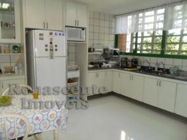 Excelente apartamento 3 dormitórios alto padrão, salas com lareira e varanda panorâmica ótima local