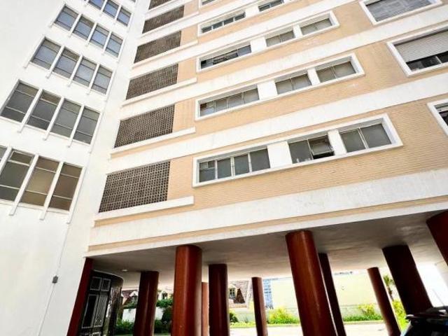 Excelente apartamento 3 dormitórios com vista para o Guaíba em frente a Santa Ca