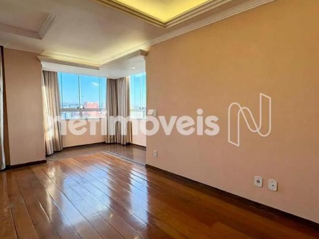 Excelente apartamento 3 quartos no Sagrada Família!