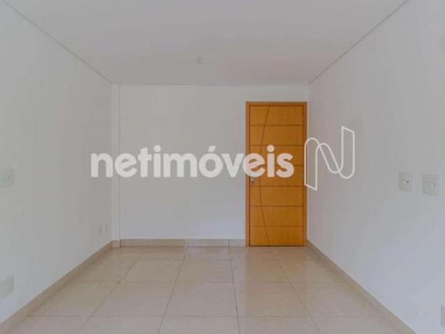 Excelente Apartamento 3 Quartos no Serrano!