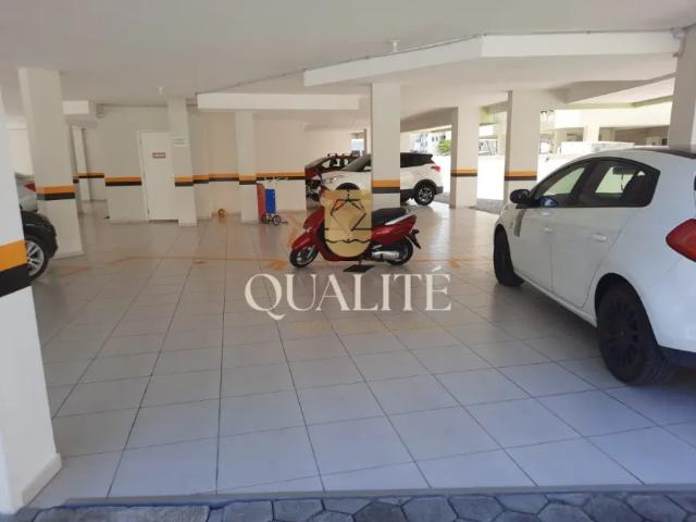 Excelente apartamento 02 dormitorios 400m do mar