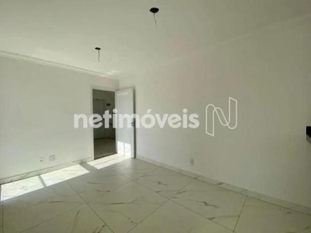 Excelente Apartamento 02 quartos à Venda no Rio Branco