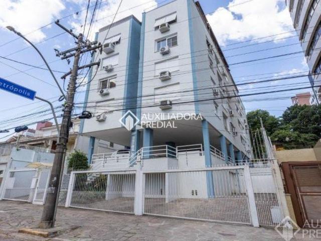 Excelente apartamento 02 quartos no bairro Petrópolis com vaga