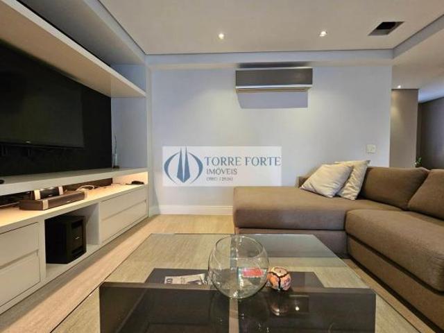 Excelente apartamento, 163 m² 2 suítes 2 vagas de garagem, no Itaim Bibi