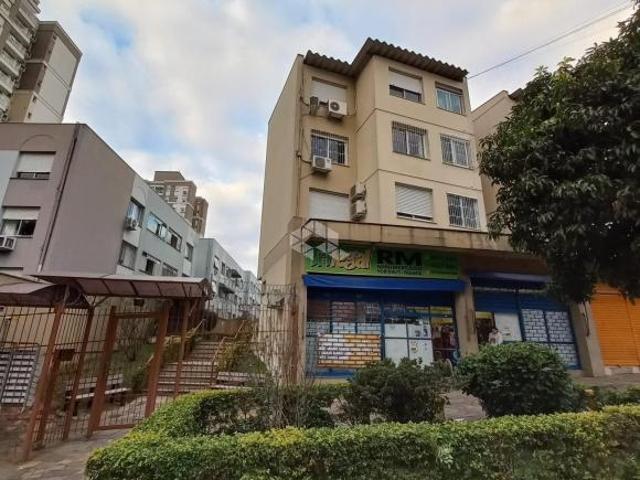 Excelente apartamento 1 dormitório, cozinha, amplo living com 2 ambinetes, banheiro, area de serviço
