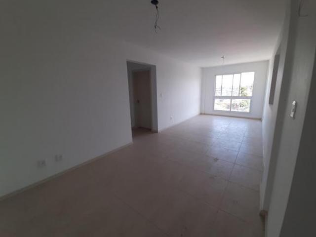 Excelente apartamento 2 dormitórios 1 suíte, com peças amplas
