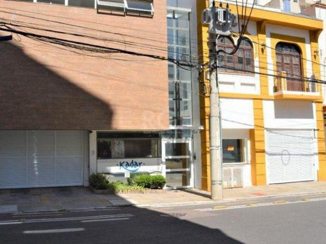 Excelente apartamento 2 dormitórios com garden e duas vagas no Bom Fim